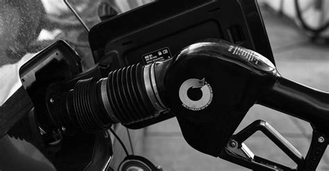 가솔린 가솔린 시스템 가솔린 펌프 가스 노즐 고 대비 교통 금속 기계공 기름 기술 노즐 다시 채우다 블랙