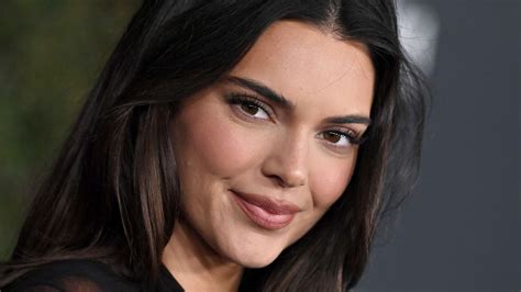 Instagrams Modepoliti Har En Fest Med Kendall Jenners Testikeljakke Nyhed