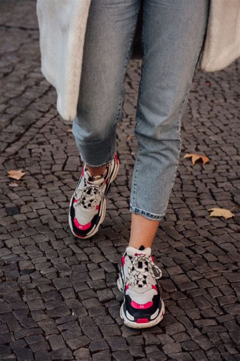 Winter Outfit With Teddy Coat And Ugly Sneakers Fashionblog Berlin Teddy Coat Winter
