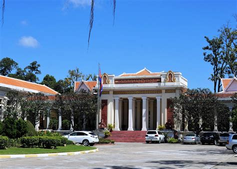 ក្រុមទេសចរខ្មែរ Khmer Tourist វត្តពោធិរុក្ខារាម ហៅ វត្តកំពង់ត្រឡាចលើ ភូមិកំពង់ត្រឡាចលើ