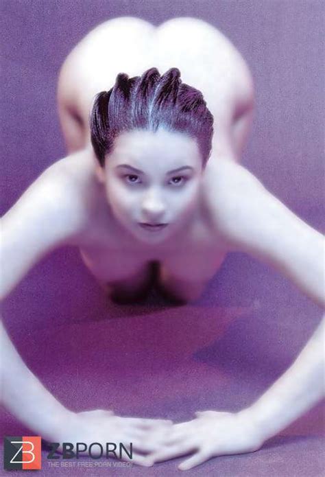 Corina Ungureanu Nude Romanian Gimnast Zb Porn