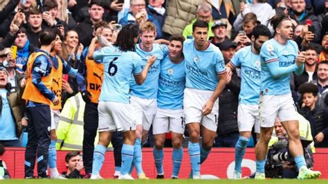 လက်ရှိ မန်စီးတီးက ဖာဂူဆန်ရဲ့ ၉၉ က အသင်းလို အောင်မြင်သွားနိုင်တယ်လို့