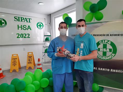 Colaborador Do Hsa Recebe Premiação Do Concurso De Logo Da Sipat 2022 Hrm