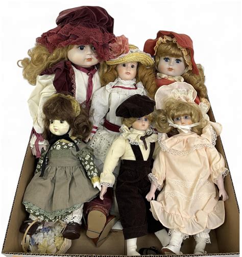 Lot 6 Assorted Ceramic Dolls