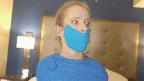 Claire Irons Really Got Herself Wrapped Up In Some Trouble [oc] Scrolller