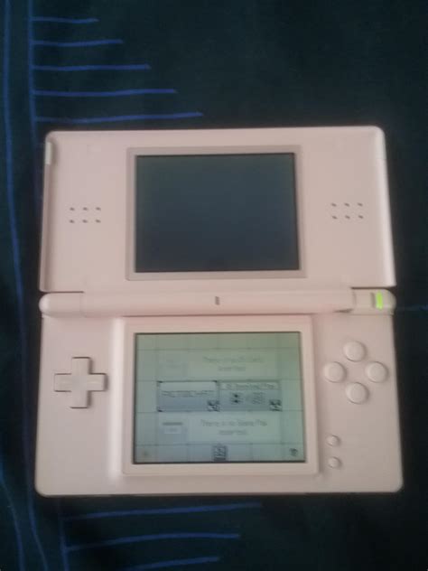 My DS Lite Works But The Top Screen Is Fucked Can T Find Anywhere In New Zealand That Can Fix