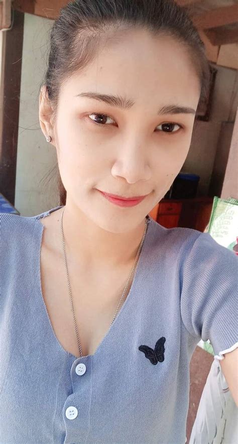 แชท กับ โชวนมเมียฟรีแคปรูปโชวนมตอนคลอจนน้ำแตกชอบโชวไครเงี่ยนควยอยากเอาไปชักว่าวยากดูทักมา ไม่ตอบ