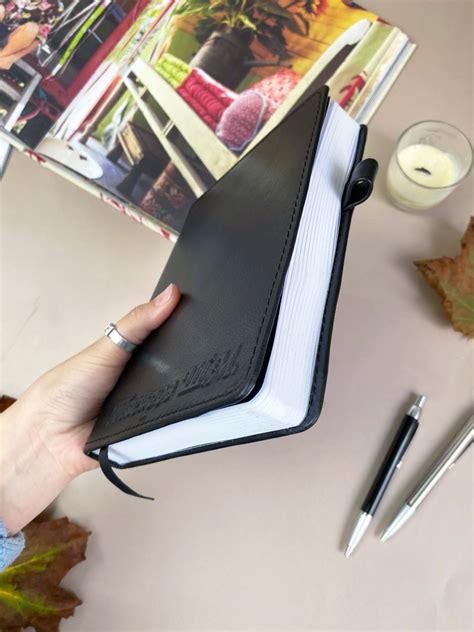 Кожаный черный ежедневник с цельным блоком модель Элегант — Именные кожаные блокноты и ежедневники