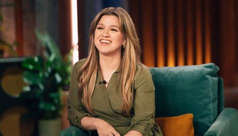 Kelly Clarkson Finally Quitting Morning Show
