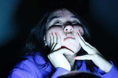 Lakukan 4 Gerakan Ini Agar Pipimu Enggak Tembem Pipitirus Cara Meniruskan Pipi Chubby