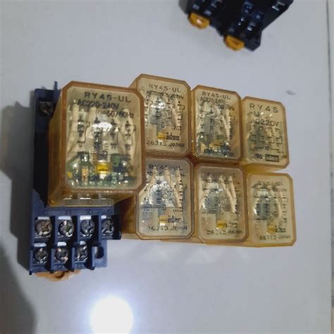 Relay Idec Ry4s Ul 220vac ซ็อกเก็ตรีเลย์ Idec Ry4s Sul 220vac