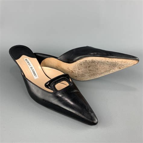 Manolo Blahnik Size 8 5 Black Leather Pointed Cutout Mules At 1stdibs