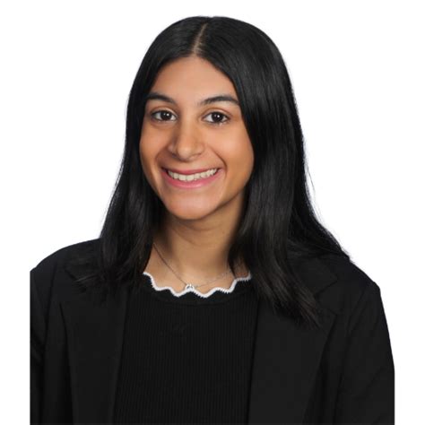 Easha Iyer Dmd Elizabeth The Smilist Dental