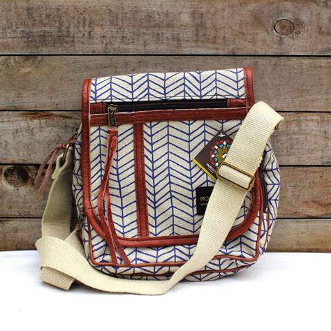 Mongoose Passport Cross Body Bag A Place To Shop