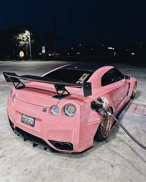 Nissan Gtr R35 Rosa