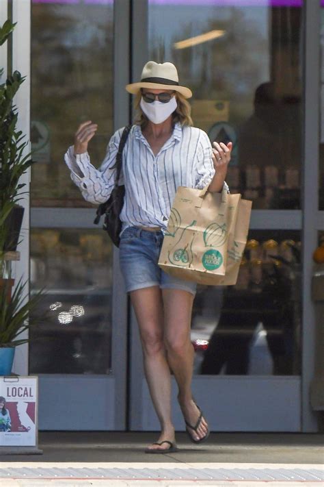 Robin Wright Feetforum