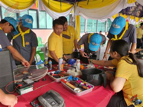 ลพบุรี วิทยาลัยเทคนิคลพบุรีศูนย์อาชีวะ ช่วยเหลือประชาชนถวายเป็นพระราชกุศล คลิป กฤษณ์ สนใจ