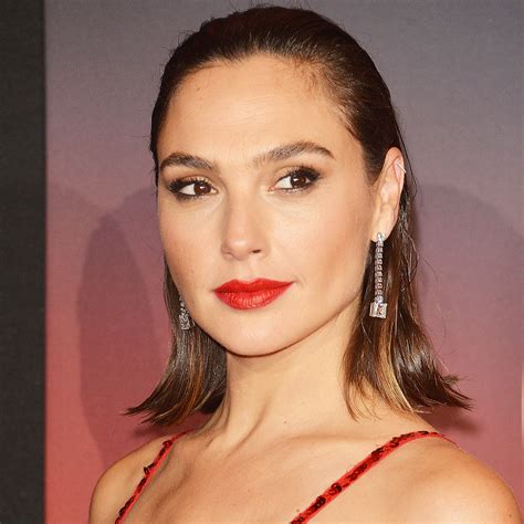 Gal Gadot Shows Off Her Toned Legs In A Cheeky Photoshoot ‘dont