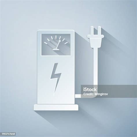 종이 컷 전기 자동차 충전 스테이션 아이콘 회색 배경에 격리 에코 전기 연료 펌프 기호입니다 종이 아트 스타일입니다 벡터