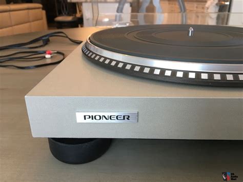 Pioneer PL-560 turntable works perfectly Photo #2882456 - UK Audio Mart