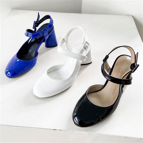 둥근코 애나멜 발목버클 삼각굽 스트랩 샌들힐 여성 패션 봄 하이힐