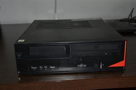 Fujitsu Esprimo E520 E85