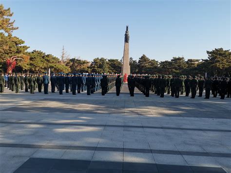 人民日报一版报眼：纪念中国人民志愿军抗美援朝出国作战70周年敬献花篮仪式隆重举行