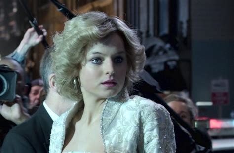 Daftar Pemenang Golden Globe 2021 Emma Corrin Jadi Aktris Terbaik