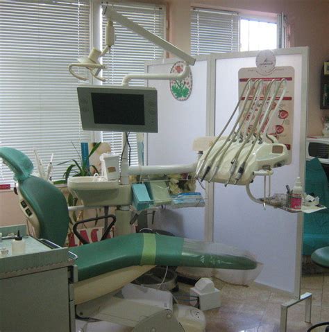 Преглед почистване на зъбен камък с ултразвук и полиране плюс избелване с гел и Led лампа