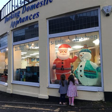 The Bots Versus Real Live People The Battle For The High Street By