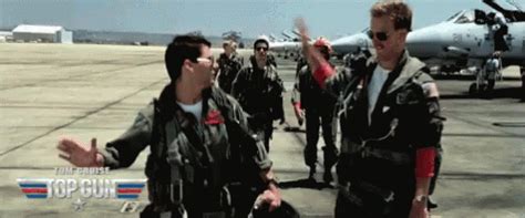Top Gun Tom Cruise  Top Gun Tom Cruise High Five Khám Phá Và