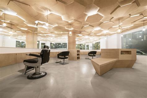 دکوراسیون سالن زیبایی و مو