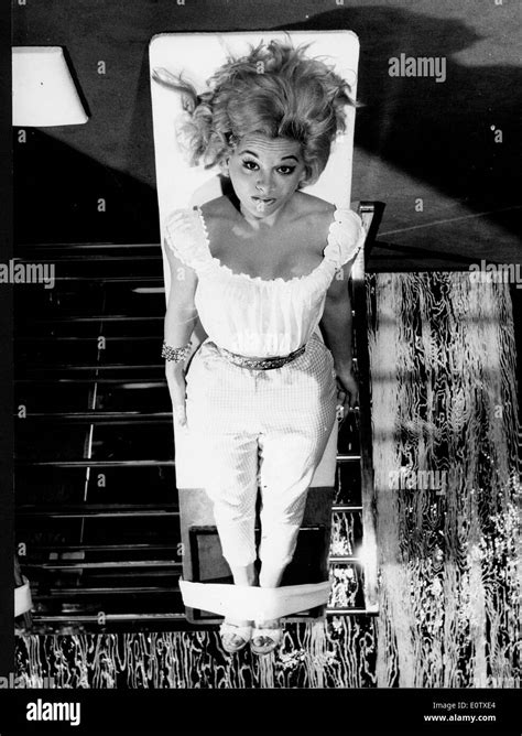 Actress Claire Gordon Uses Exercise Equipment Stock Photo Alamy