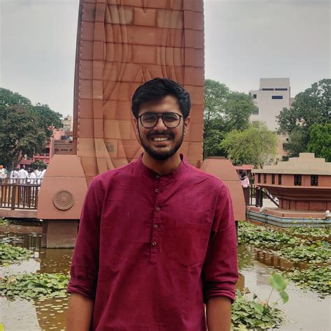 Mohit Gidwani Medium