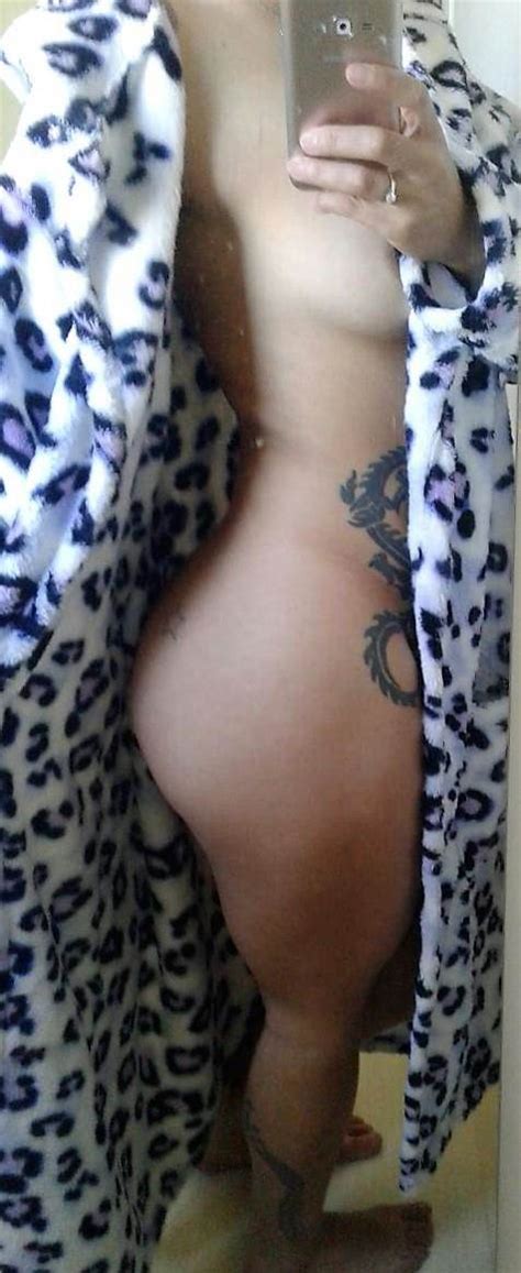 Juliana Amadora Tatuada Deliciosa Do Rio De Janeiro Rj Tirou Fotos Ousadas Mostrando Seu