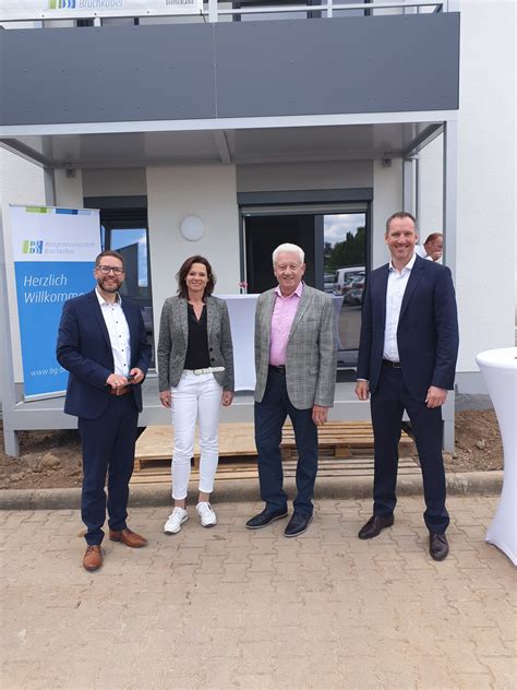 Offizielle Schlüsselübergabe Bg Bruchköbel Eg