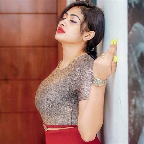 අක්කා කෙනෙකුට නංගියෙක් ඉන්නවා කියන්නෙම රත්තරන් මැණීකක් වගේ By පාසල් කෙල්ලො අපි Facebook