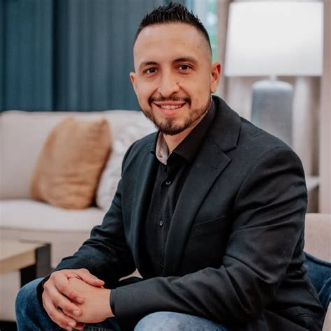 Ernest Sanchez Ernest Sanchez • Threads Say More