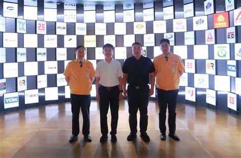 【聚焦】温泉镇主要领导赴北京发那科机电有限公司走访调研 企业 的发展 沟通