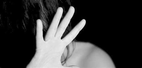 Cherbourg en Cotentin Addict à l alcool il est violent et menace de