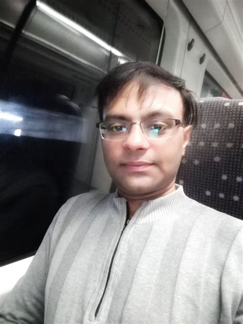 abhay dodiya medium