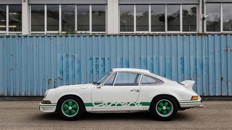 The Porsche 911 Carrera Rs 2 7 Turns 50 This Year Remains Insanely