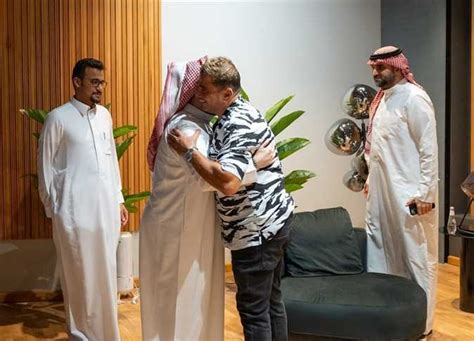 تركي آل شيخ يلتقي عمرو دياب بالرياض صور المصري اليوم