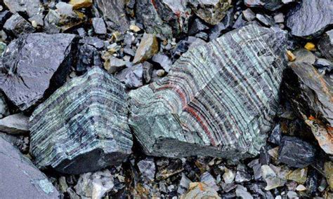 Ашигт малтмалын салбарын төсөвт төвлөрүүлэх орлого оны эхний улиралд 53 хувиар буурав