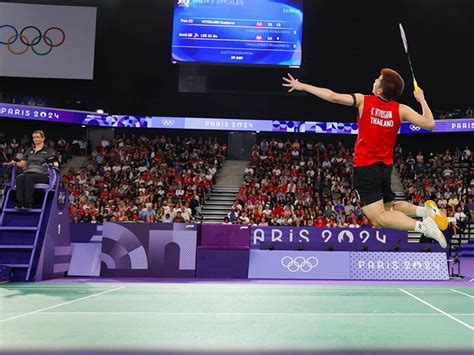 วิว กุลวุฒิ คว้าเหรียญเงินประวัติศาสตร์ แบดมินตัน ชายเดี่ยว โอลิมปิก 2024