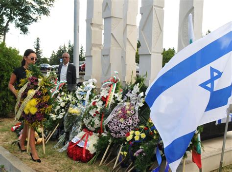 Засилена охрана на летището в Сарафово за 10 годишнината от атентата Защото Zashtoto