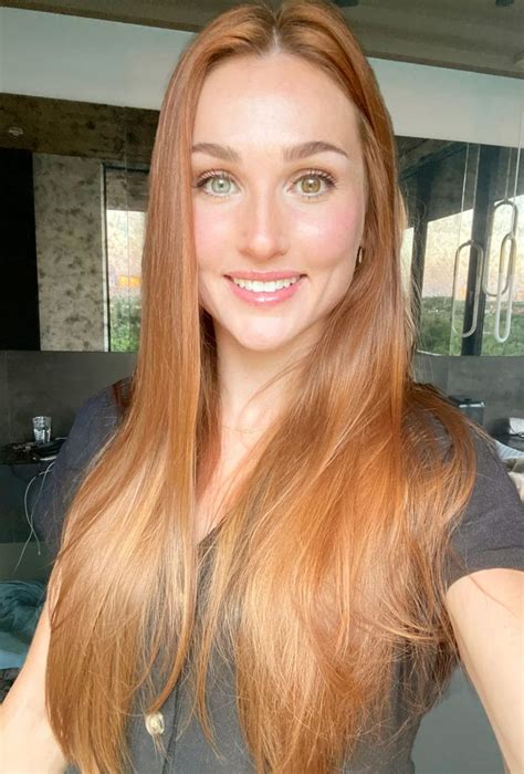 Long Red Hair With Two Different Colored Eyes Red Brown Hair Long
