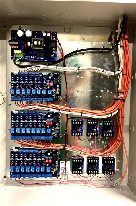 Altronix Access Power Controller For Elevator Interface Acm8cb