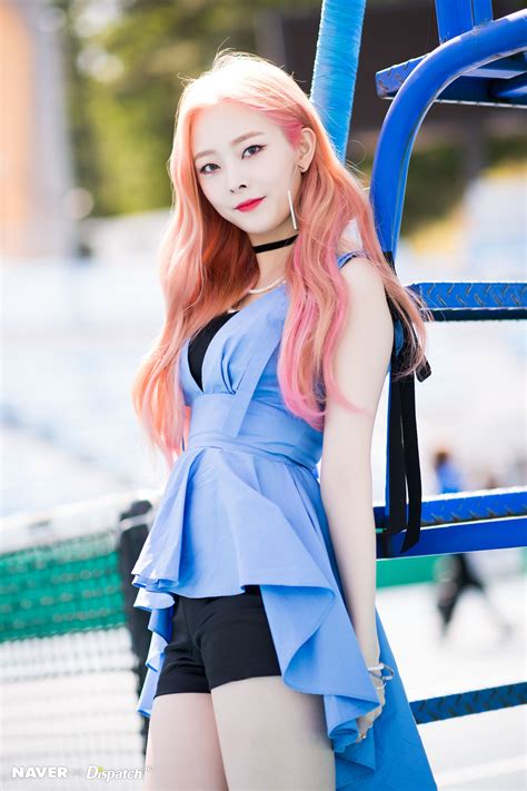PRISTIN V Jung EunWoo 정은우 Get It photoshoot at Chuncheon Songam Leports Town 누누 은우
