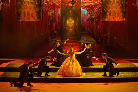 Pikku Naisia Turun Kaupunginteatteri